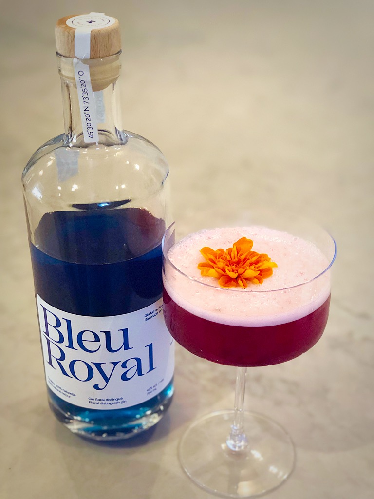 Mon cocktail du jour … Royal Cosmo avec le gin Bleu Royal ! | L'envers ...